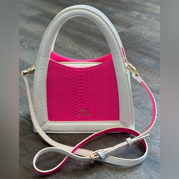 Katy Perry Collections | Bags | Katy Perry Miami Groovy Zip Crossbody ...